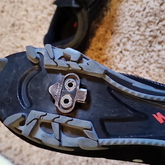Specialized | Shoes | Specialized Clip In Bike Shoes Size 7 | Poshmark